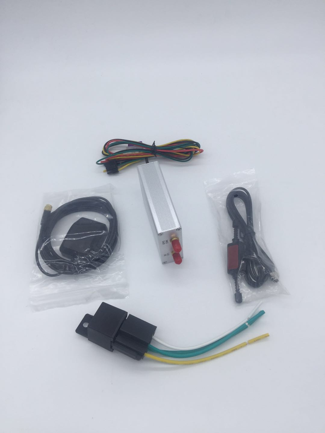 External GPS Antenna Car GPS Tracker Device Auto Track The Vehile